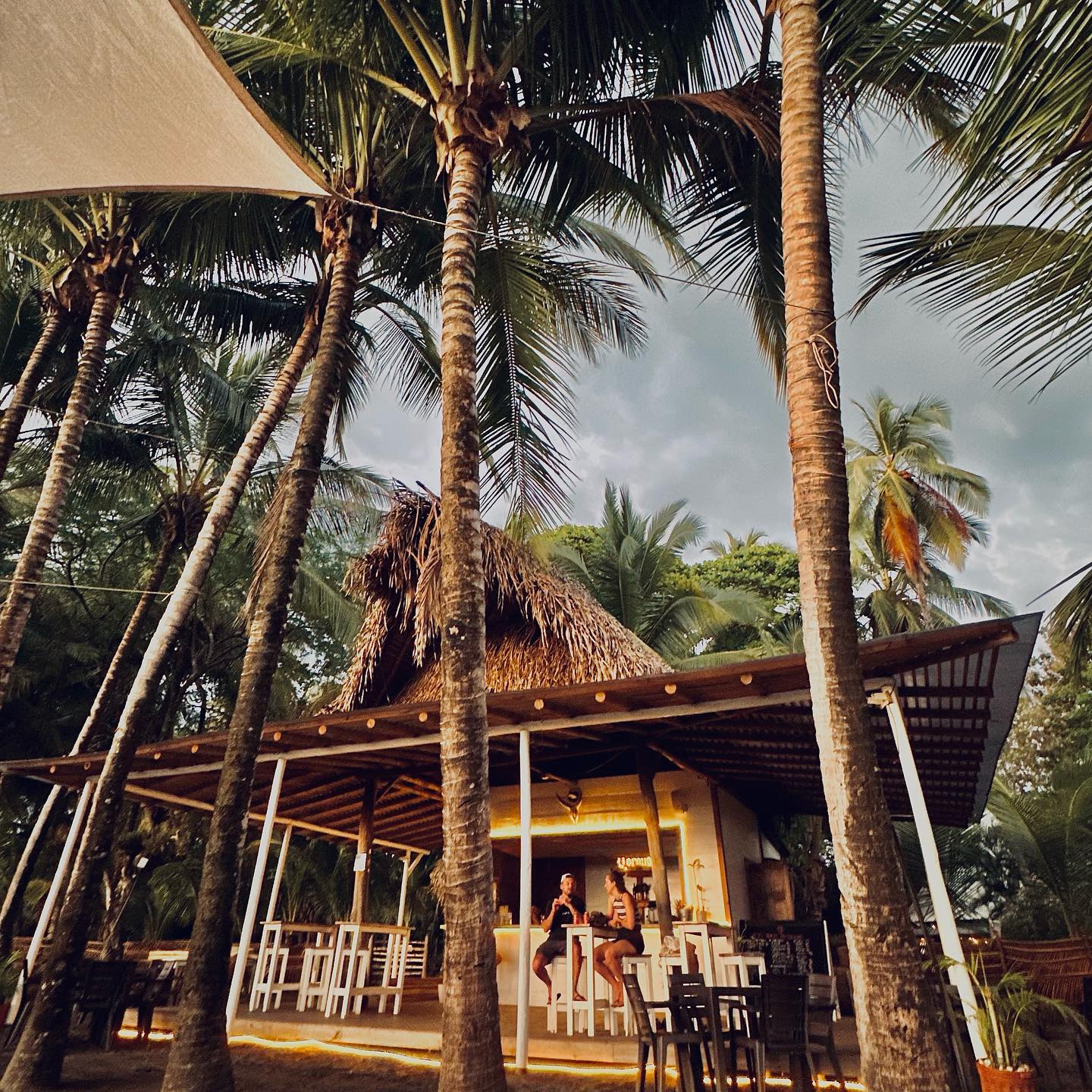 Oasis Surf Camp: Restaurante, Pizzería y Beach bar en Playa Estero ...